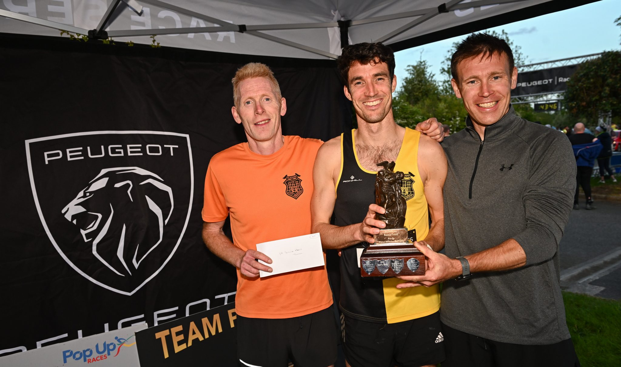Ide Nic Dhomhnaill shines again in Enfield - Pop Up Races